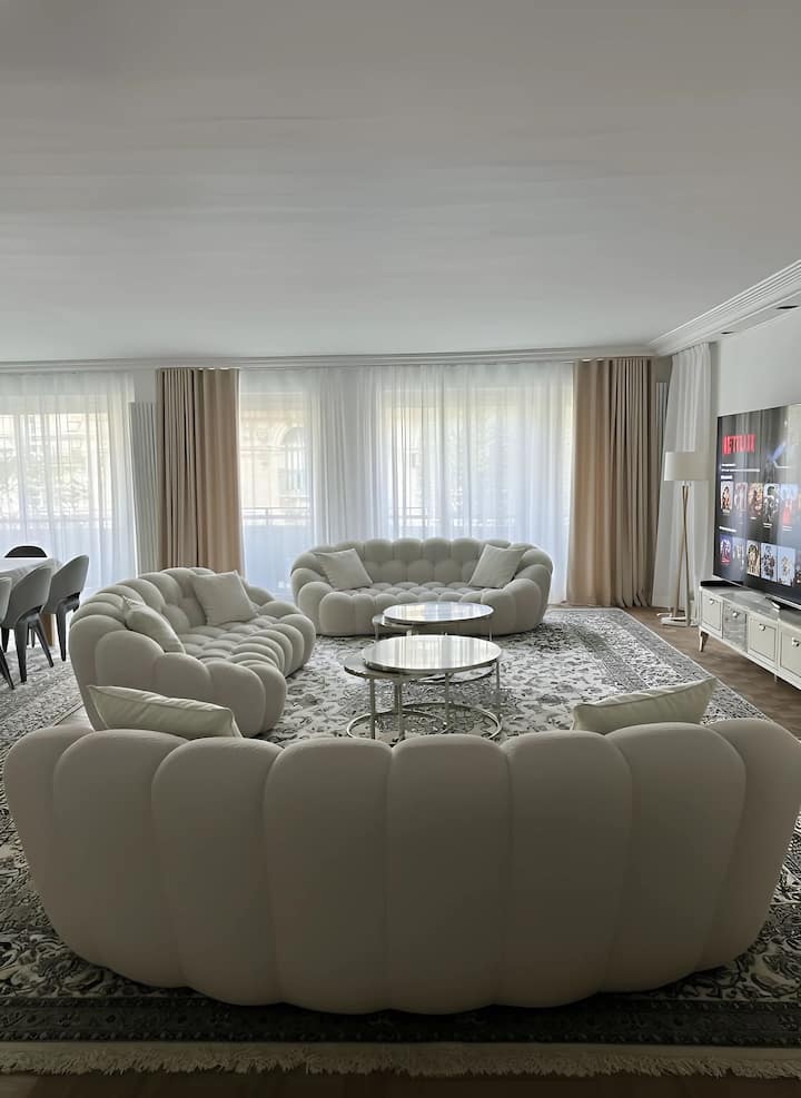 Modern 3br - Large Layout - Avenue Victor Hugo - Paris