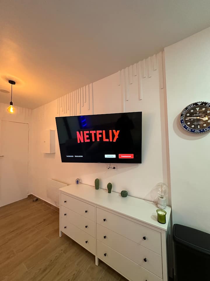 Charmant Appartement Au Cœur De Montmartre - Paris