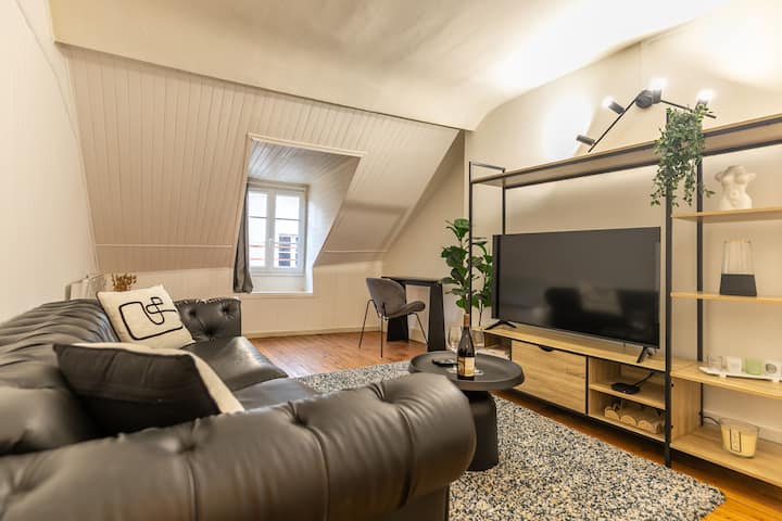 Centre Blois • Duplex Confort Hôtel • 4 Personnes - Blois