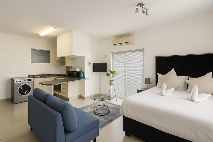 Urban Triff Studio W/ Fast Wi-fi - Windhoek