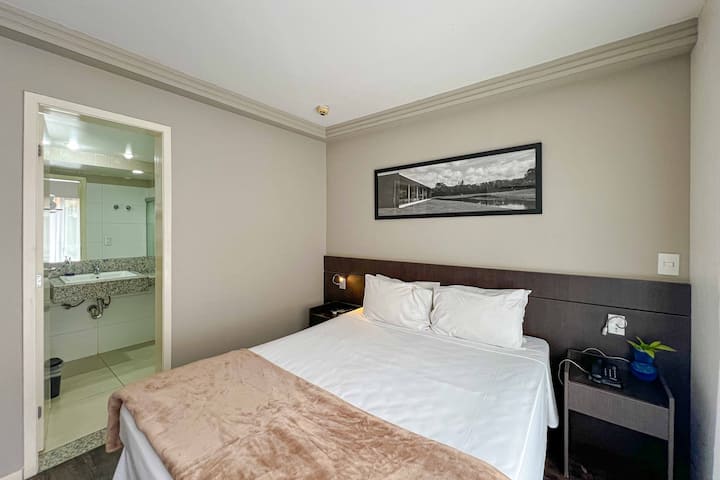 Flat Orla Pampulha • 5min Mineirão - Belo Horizonte