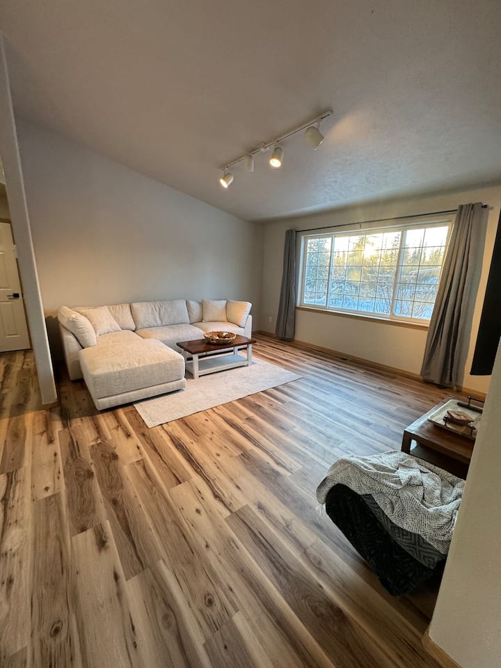 Soldotna Home Close To World-class Fishing - Soldotna, AK