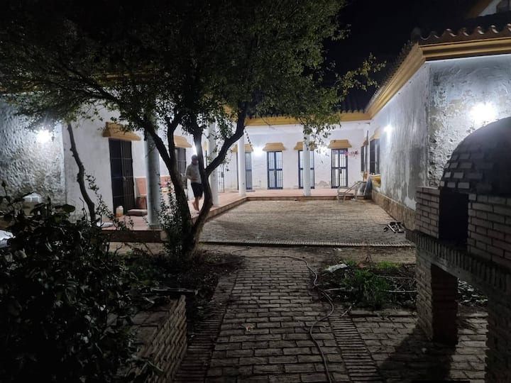 Hacienda La Caridad. Vivienda Rural Para 20 Pers. - El Puerto de Santa María