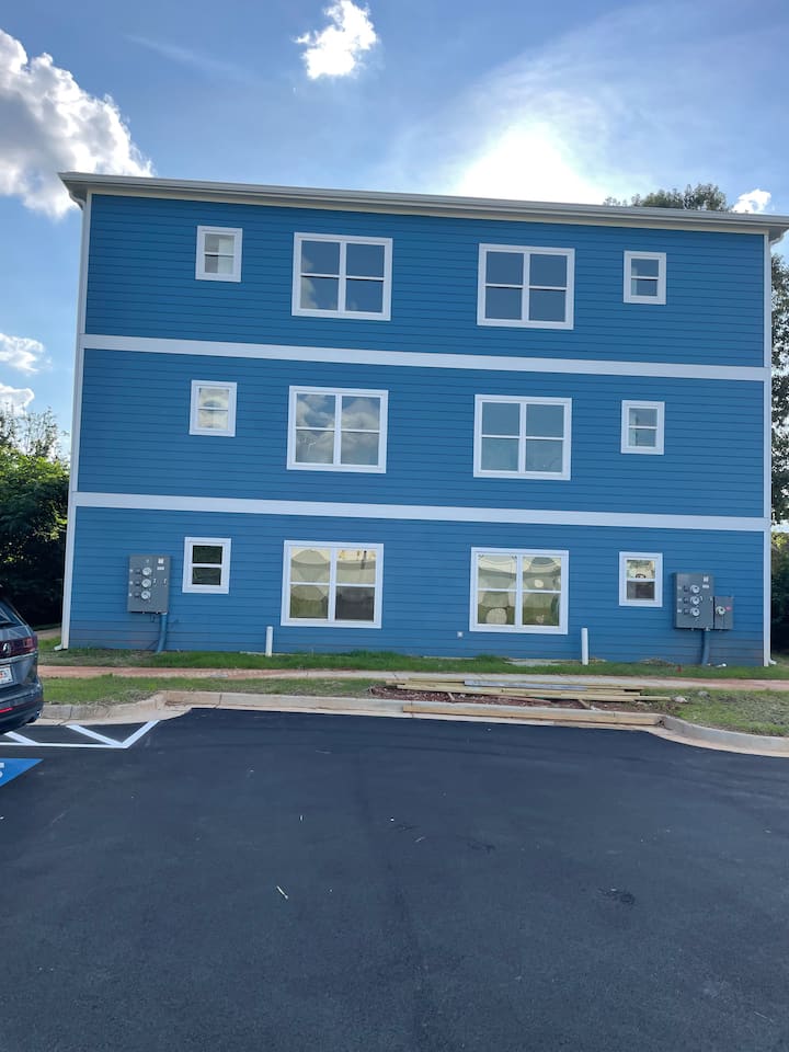 Entire 12-unit Complex - Sleeps 40+ Guests - Warner Robins, GA