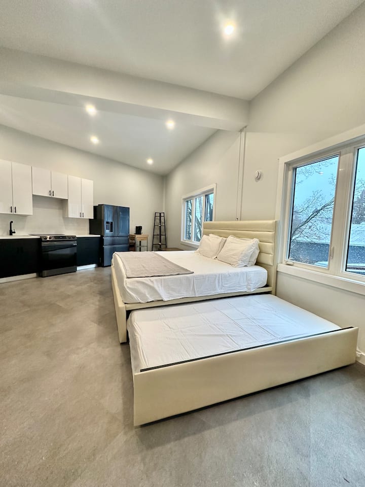 Race Street Retreat - Lake Warren, PA