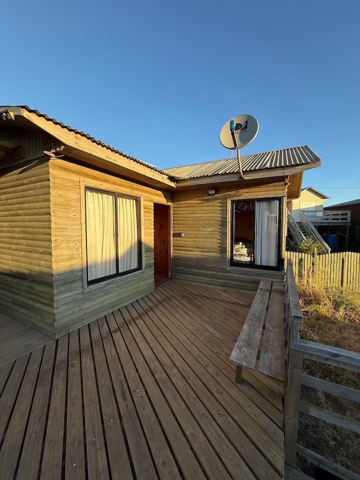 Cabaña 5 Personas · 2 Dormitorios Y 2 Baños - Pelluhue