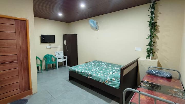 Shreyas Comforts - Davanagere