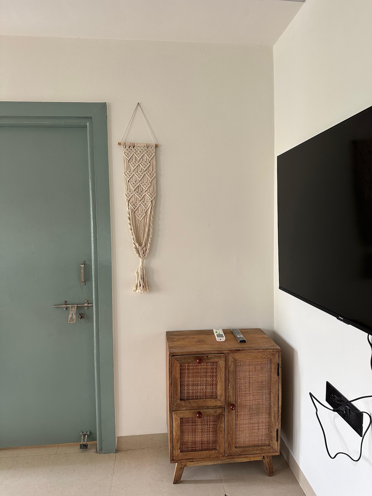 Boho Themed 2BHK Storyteller - Apartments for Rent in Indore, Madhya ...