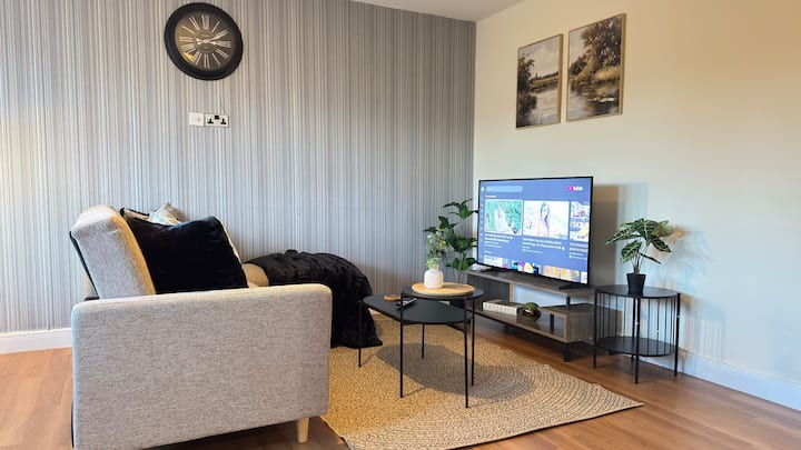 Stylish 2-bedrooms | Gated Parking | 2 Bathrooms - Doncaster