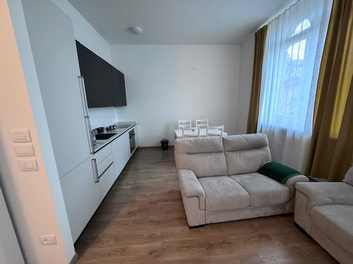 Appartamento Superio Centro Trento 85 M2, 4 Bed - Trento