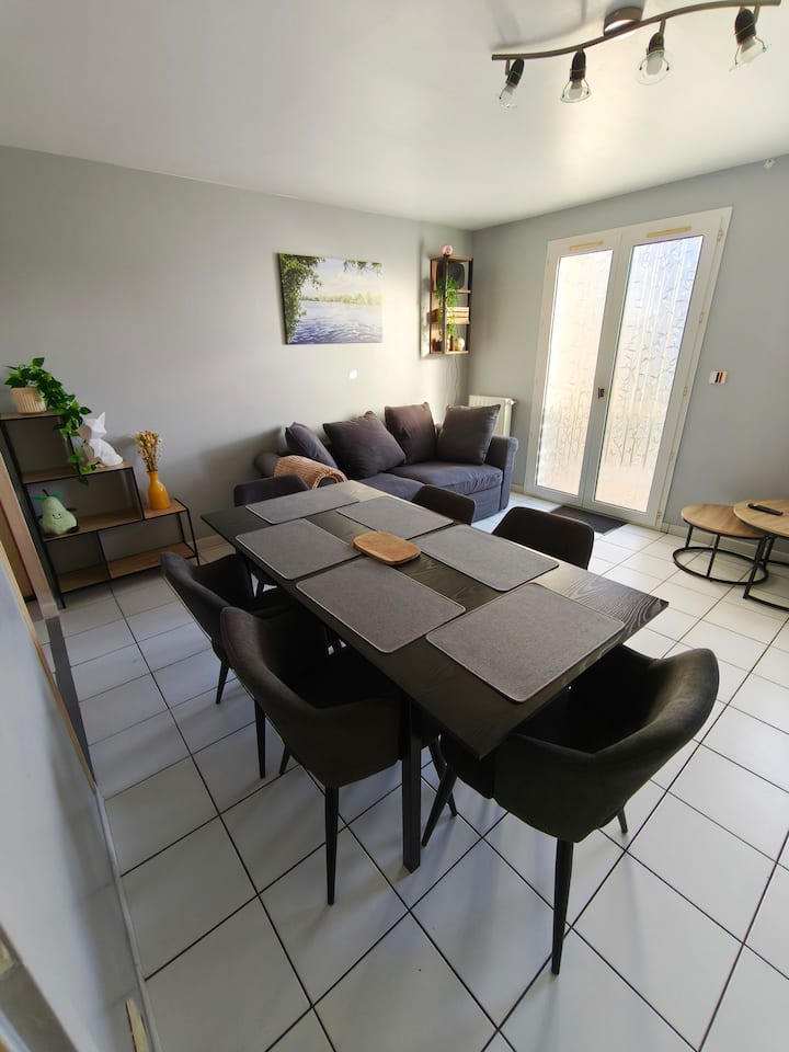 Maison Calme éQuipée Avec Jardin – 2 Chambres - Aizenay