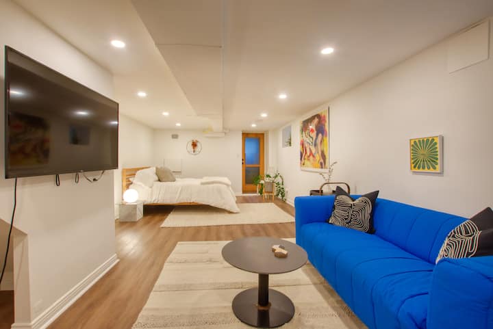 Modern Private Suite In West Toronto | Junction - Toronto, ON