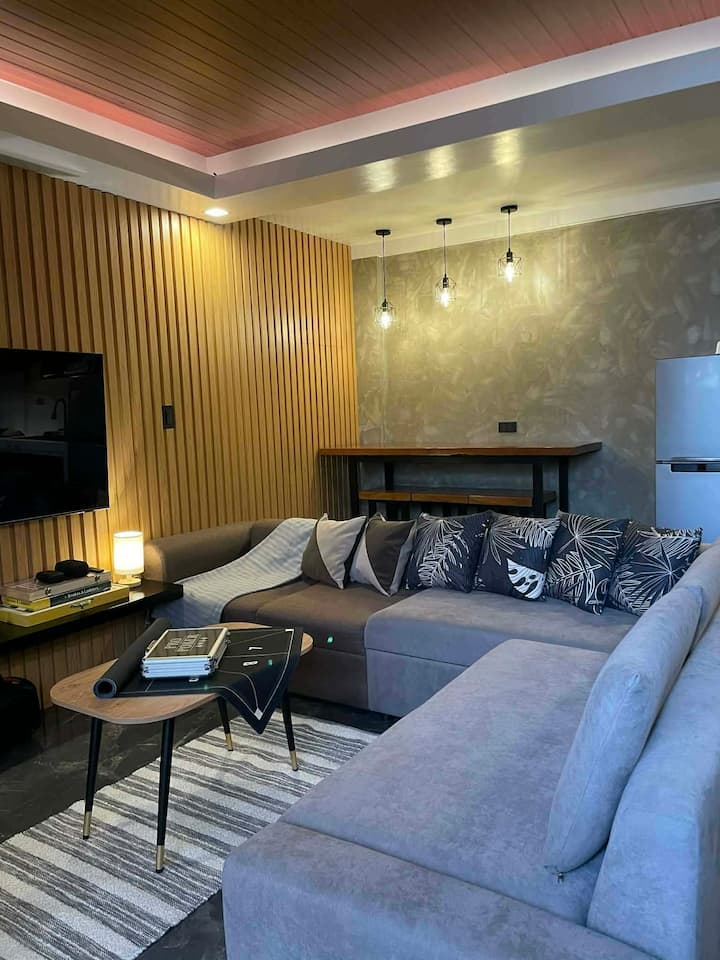 Private Villa For Cozy Staycations & Intimate Fun - Naga