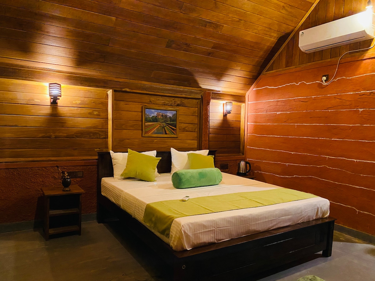 Chalet with Private Plunge Pool - Cabins for Rent in Sigiriya, Central ...