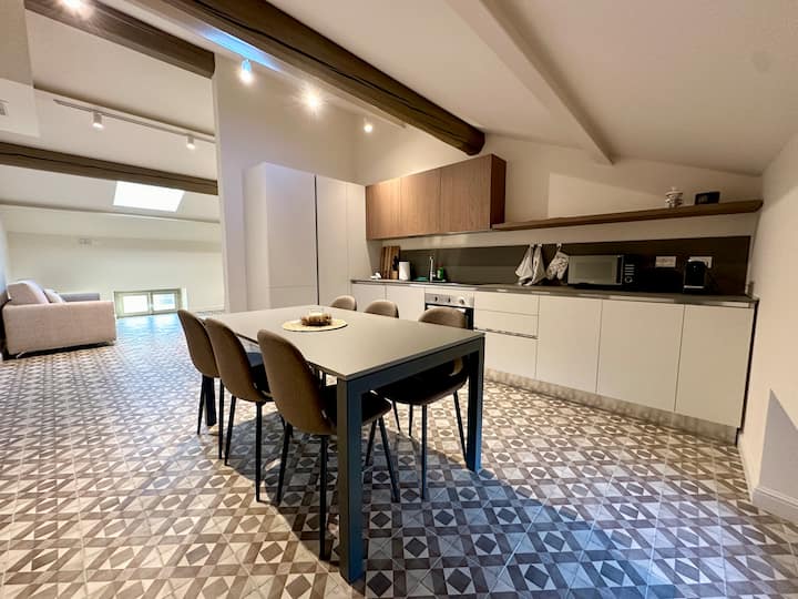 Dimora Ghinaglia, Parcheggio Gratuito. - Cremona