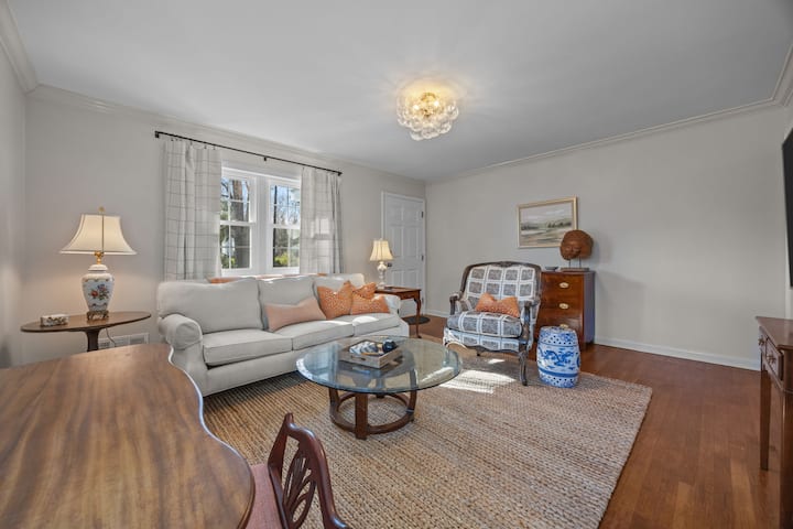 Renovated Cottage Downtown 5pts.2 Kings. Walkable. - Raleigh, NC