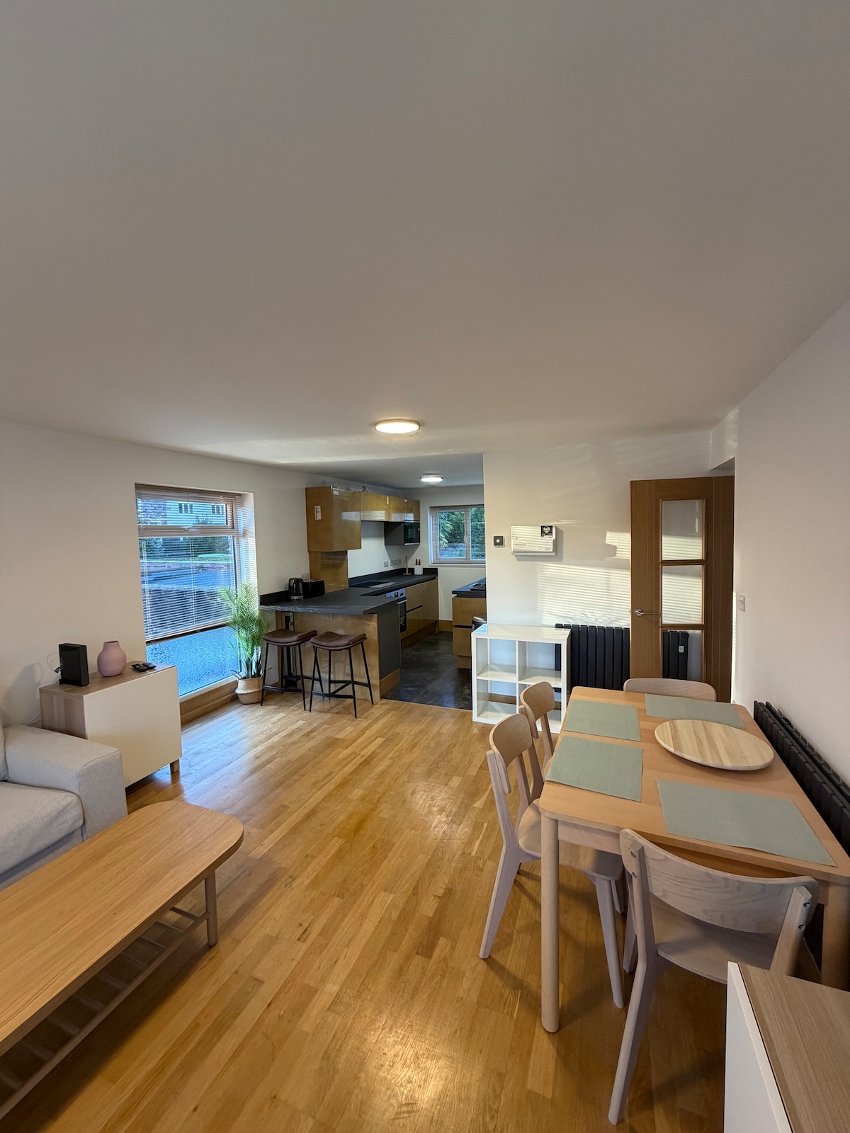 Appartement de deux chambres au centre de Clifton avec stationnement ...