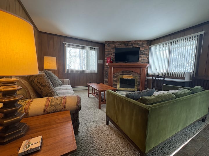 Utv/atv Lodge W/games + Firepit: Schnickelfritz #4 - Ironwood, MI