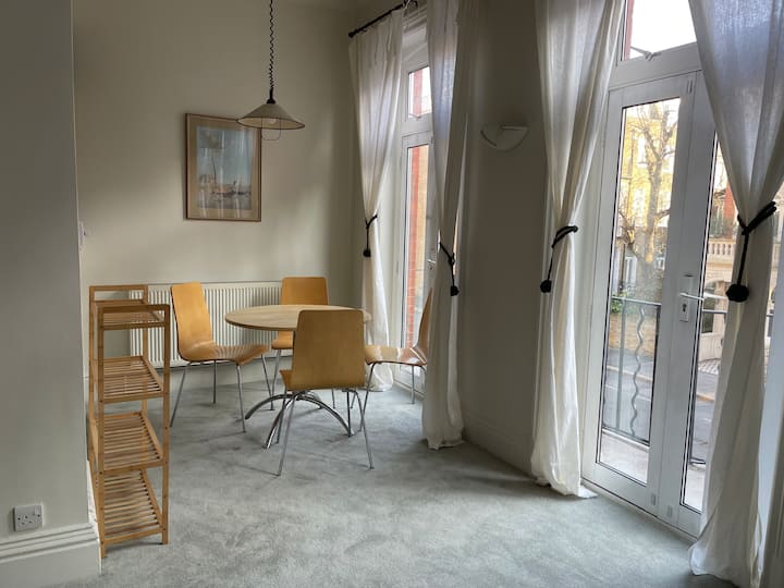 West London 1 Bedroom 1 Living Room Flat Near Tube - Notting Hill