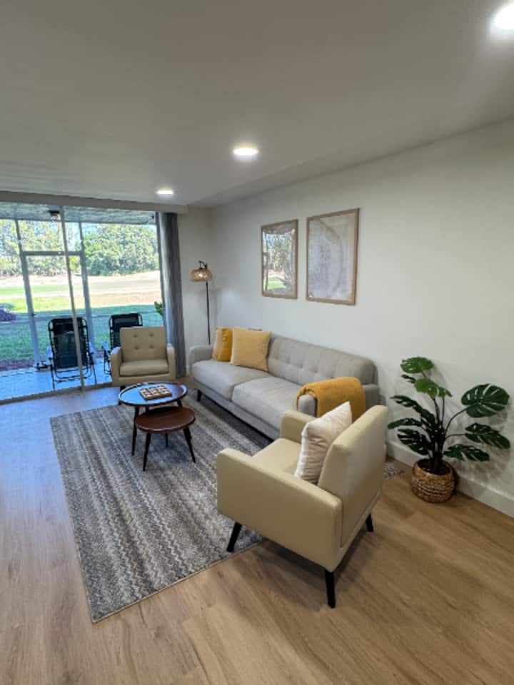 Modern Luxury, Tropical Paradise! Beach, Pool Golf - Naples, FL