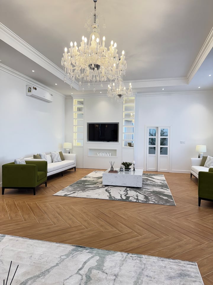 شاليه Seven المروج اتين صلالة مسبح استراحة المروج - Salalah