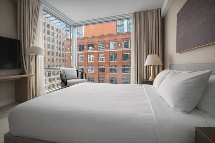 Nester Entertainment District, Std Queen - 多倫多