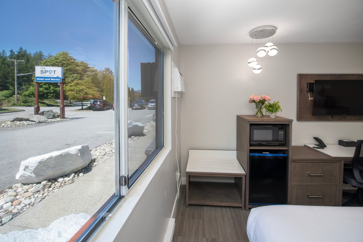 Moderna habitación con cama tamaño queen en Porpoise Bay - Hoteles en ...