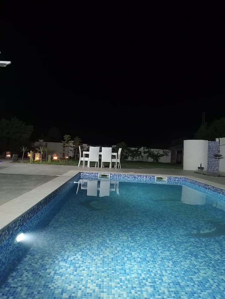 Villa De Charme Avec Piscine Au Coucher De Soleil - Djerba