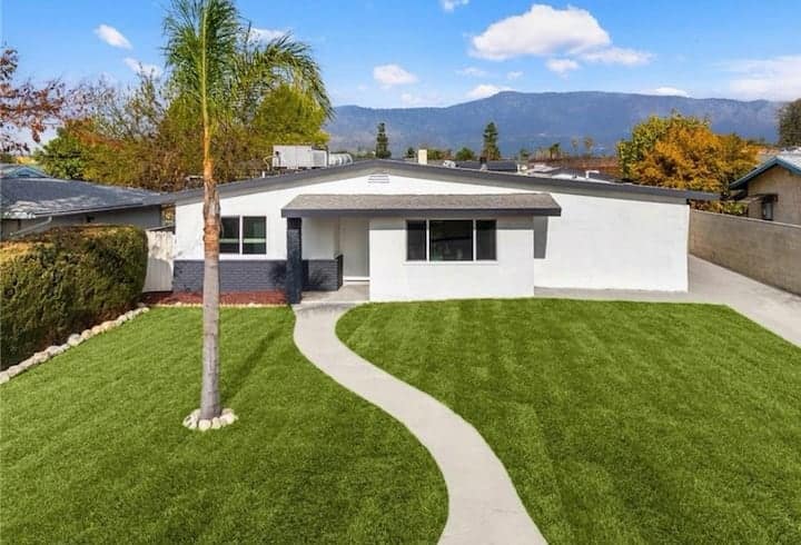 Cozy Home 4br2ba For Families &Groups Pet Friendly - Covina, CA