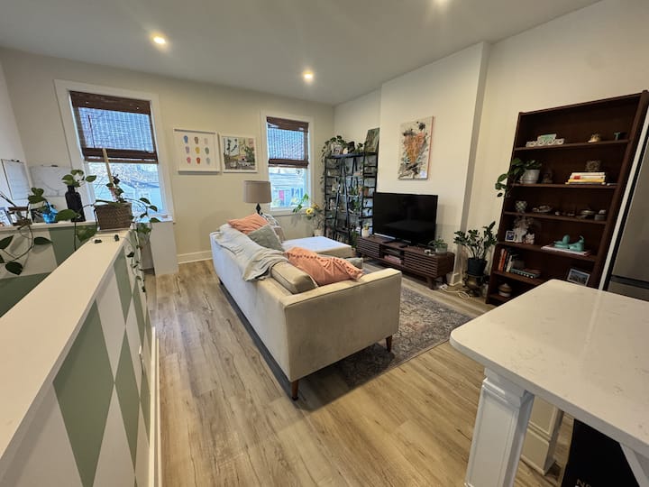 Happy Stair Hideaway - Richmond, VA