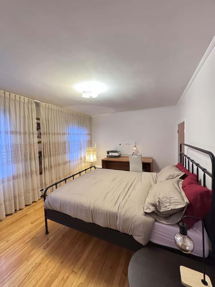 Chambre Privée Rénovée Mtl • Près Métro & Downtown - LaSalle