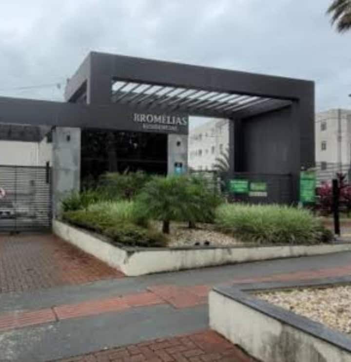 Apartamento No Vale Verde  Com 2 Quartos - Palhoça