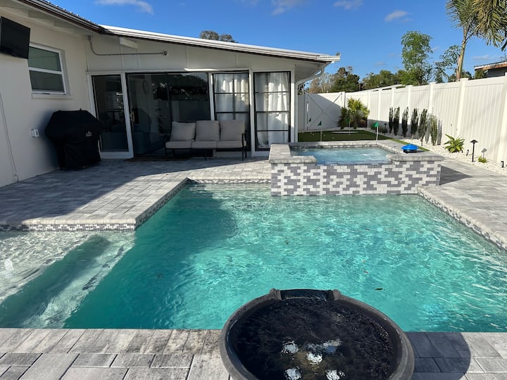 Rec An Rest Heated Salt Water Pool 4 Bedrm/3 Bat - Sarasota, FL