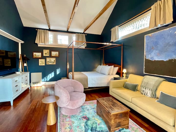 The Cottage In The Wellfleet Pines - Wellfleet, MA