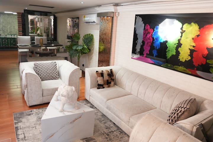 Luxury Private Home -Jacuzzi - Playstation-a/c. - Medellín