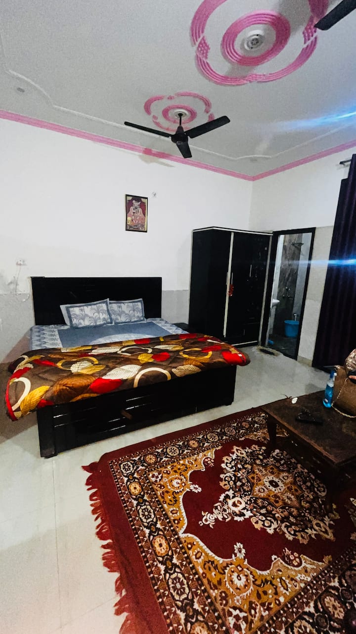 Radha Nivas - Vrindavan