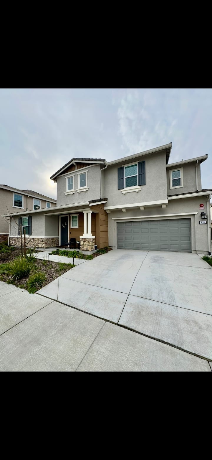 Modern Luxurious 3br Retreat Near Napa+sac+sf - Vacaville, CA