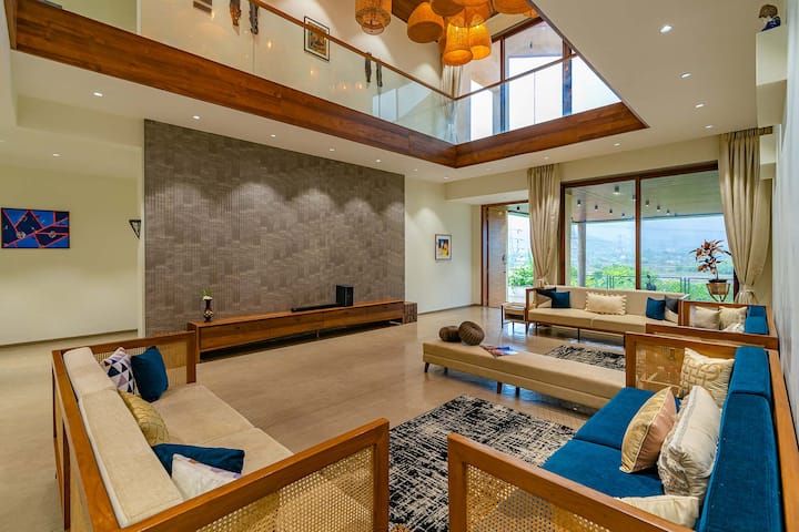 Stayvista At Amorist Villa W/ Pool & Mountain View - Matheran