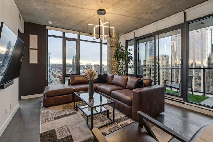 Free Ug Park | King Bed | Pool | Bbq - Calgary