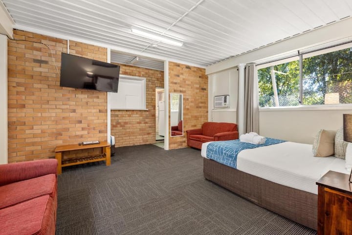 Self Contained Apartment With Separated Bedroom 7p - Coffs Harbour