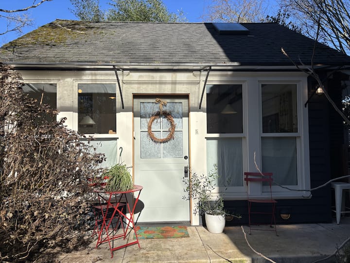 Peaceful Garden Chalet In Laurelhurst - Portland, OR
