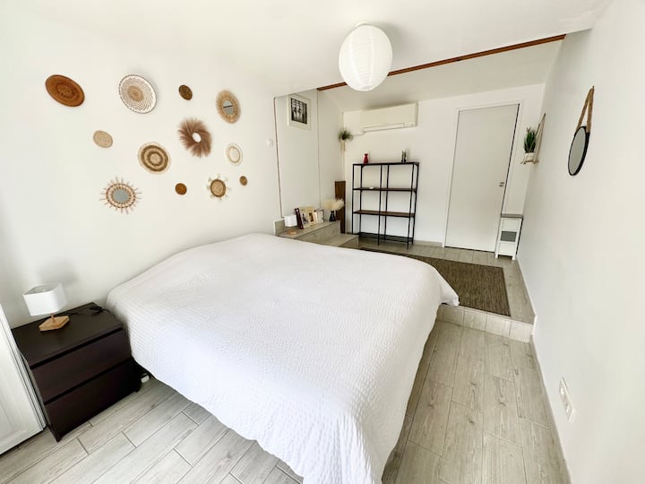 Un Cocon De Sérénité Entre Vignes Et Mer - Castries