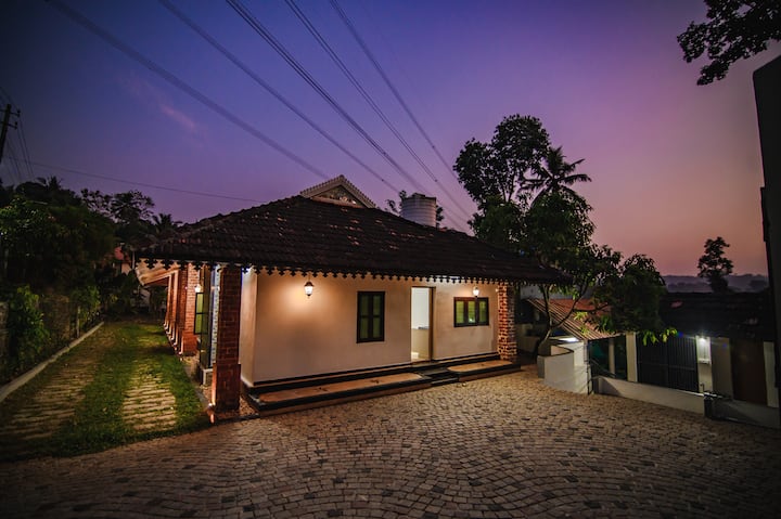 4 Bedroom House Thomaskutty - Ranni
