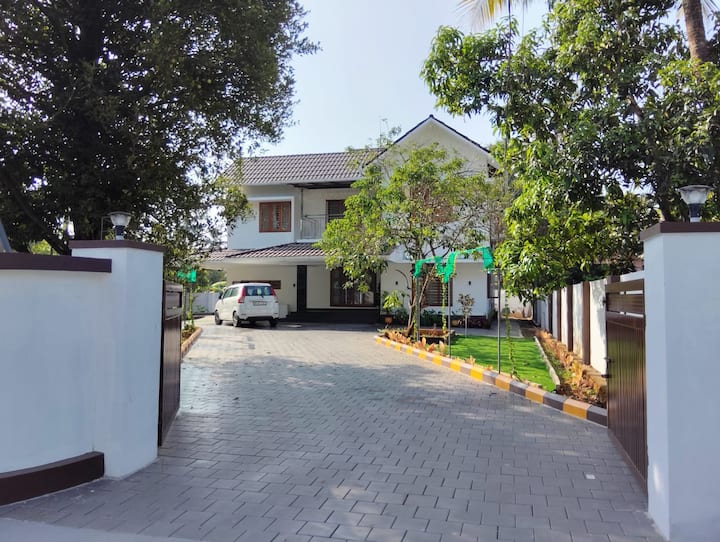Mellow Villa Near Cochin Airport - Kerala
