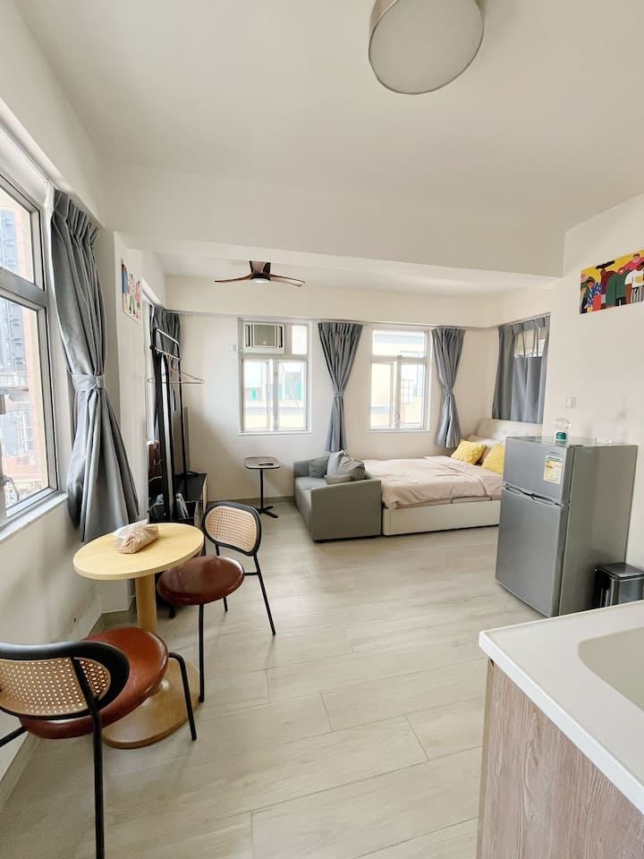 Newly Furnished Studio Apartment In Kennedy Town - Chuk Un