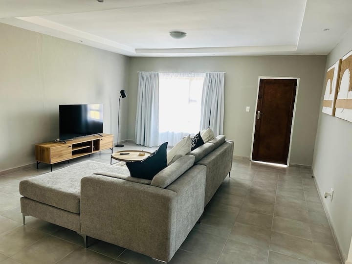 Exquisite Home & Living Ii - Swaziland/ Eswatini