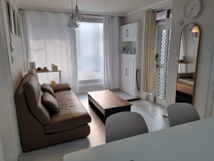 4호선수유역 초역세권 #최대6인 
#화장실1개
#Ddp #혜화,한성대
#명동
#경복궁 - 호원2동