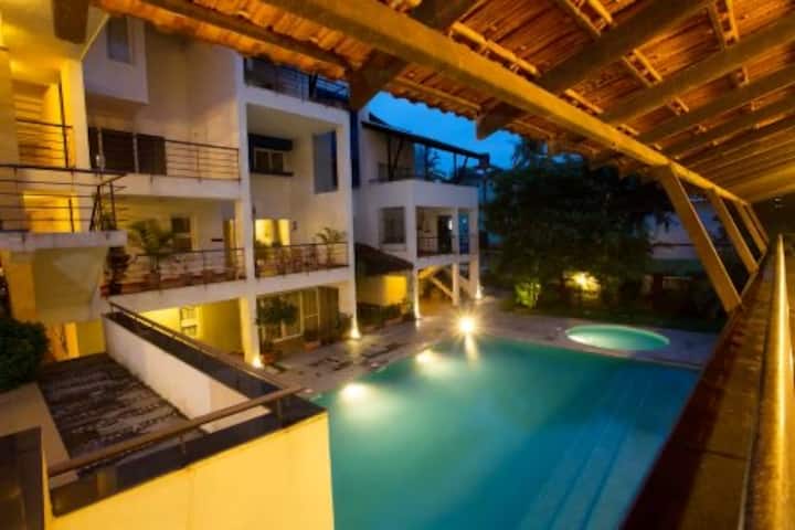 Adi's Solaris 3bhk Penthouse,3 Terrace, Pool & Gym - Goa