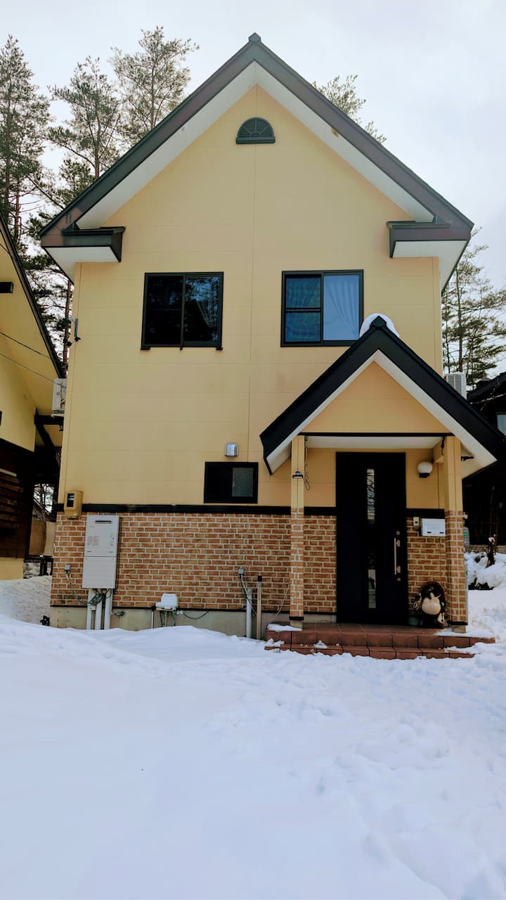 Tanuki Temple - Hakuba