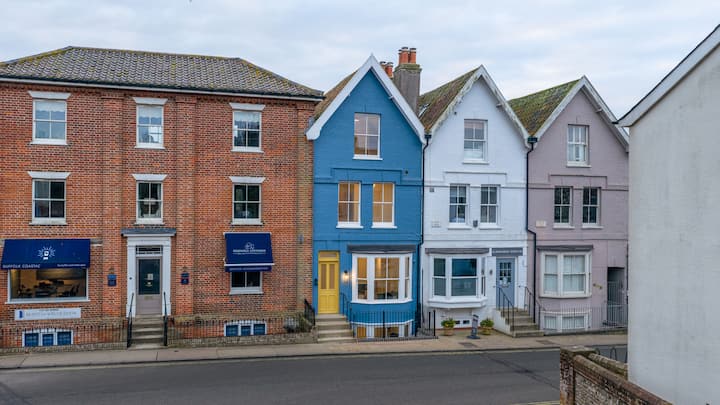Just Beachy - Aldeburgh